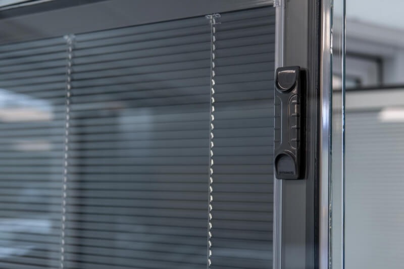Integral Blinds | Droylsden Glass Limited